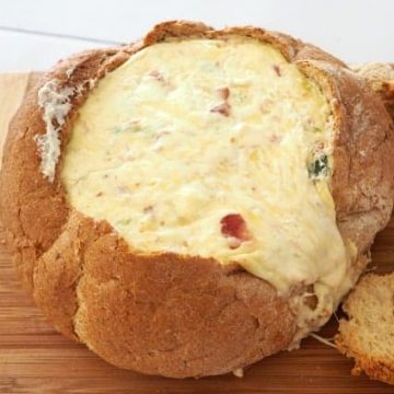 Bacon and Cheese Cobb Loaf Recipe - Create Bake Make