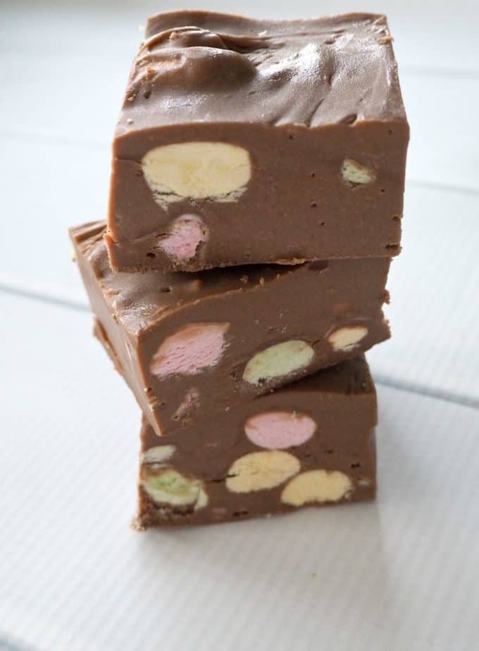 Three Ingredient No Bake Clinkers Fudge Recipe - Create Bake Make