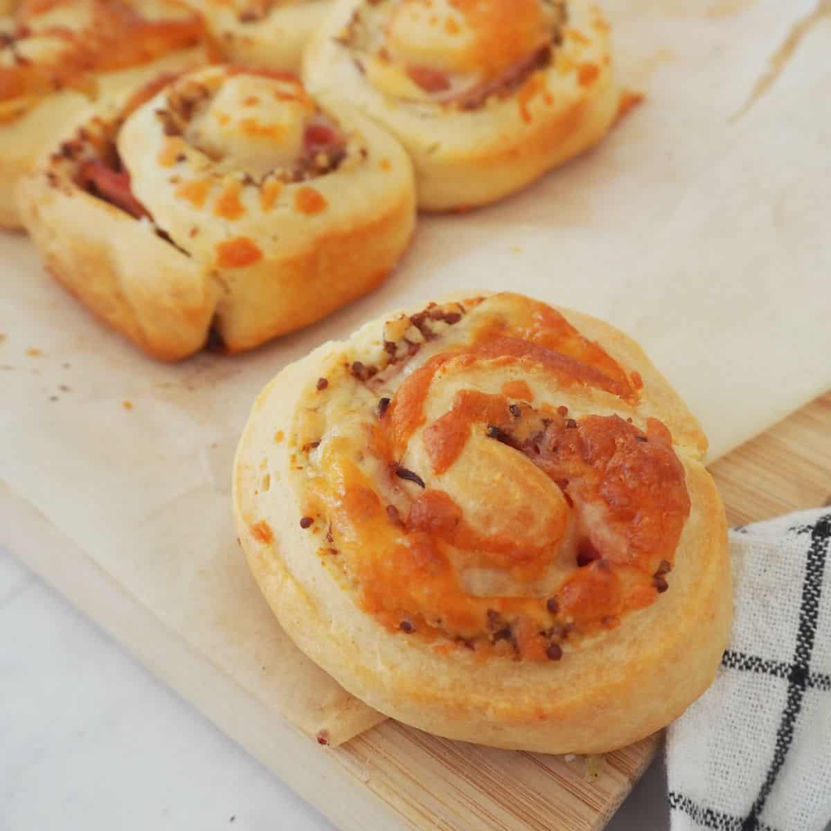 Easy Ham and Cheese Scrolls - Create Bake Make
