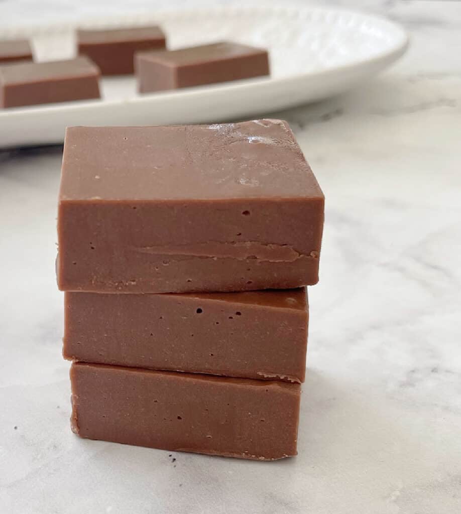 Easy Chocolate Fudge | 2 Ingredient Recipe - Create Bake Make