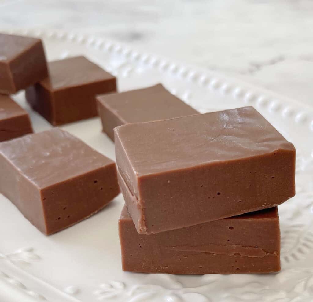 Easy Chocolate Fudge | 2 Ingredient Recipe - Create Bake Make