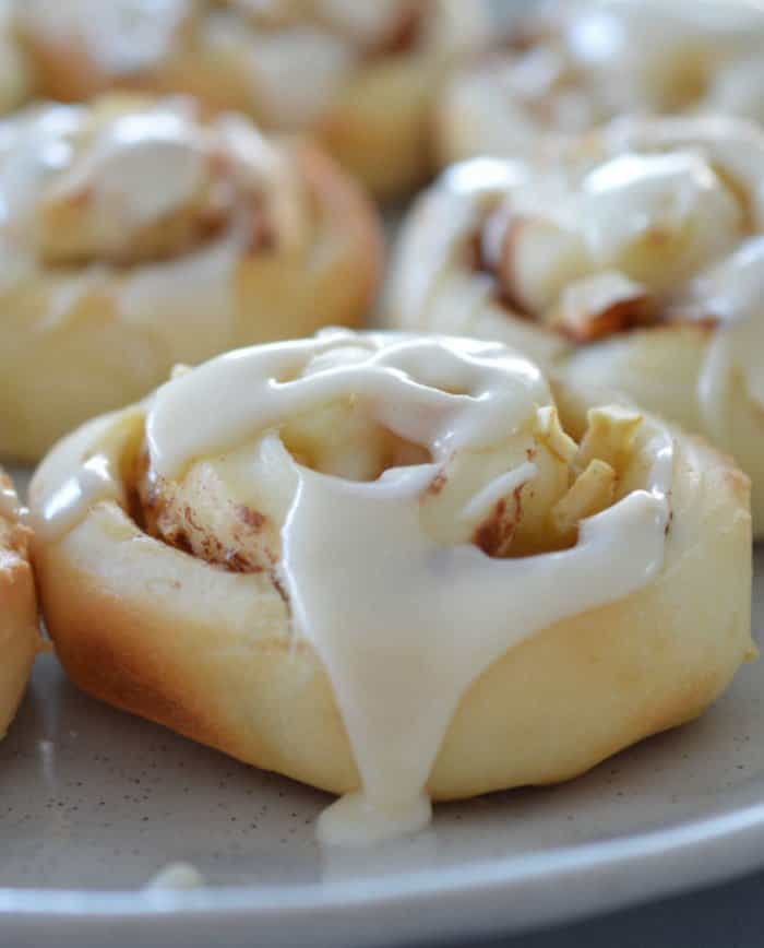 Apple and Cinnamon Scrolls | An Easy Lunchbox Recipe - Create Bake Make
