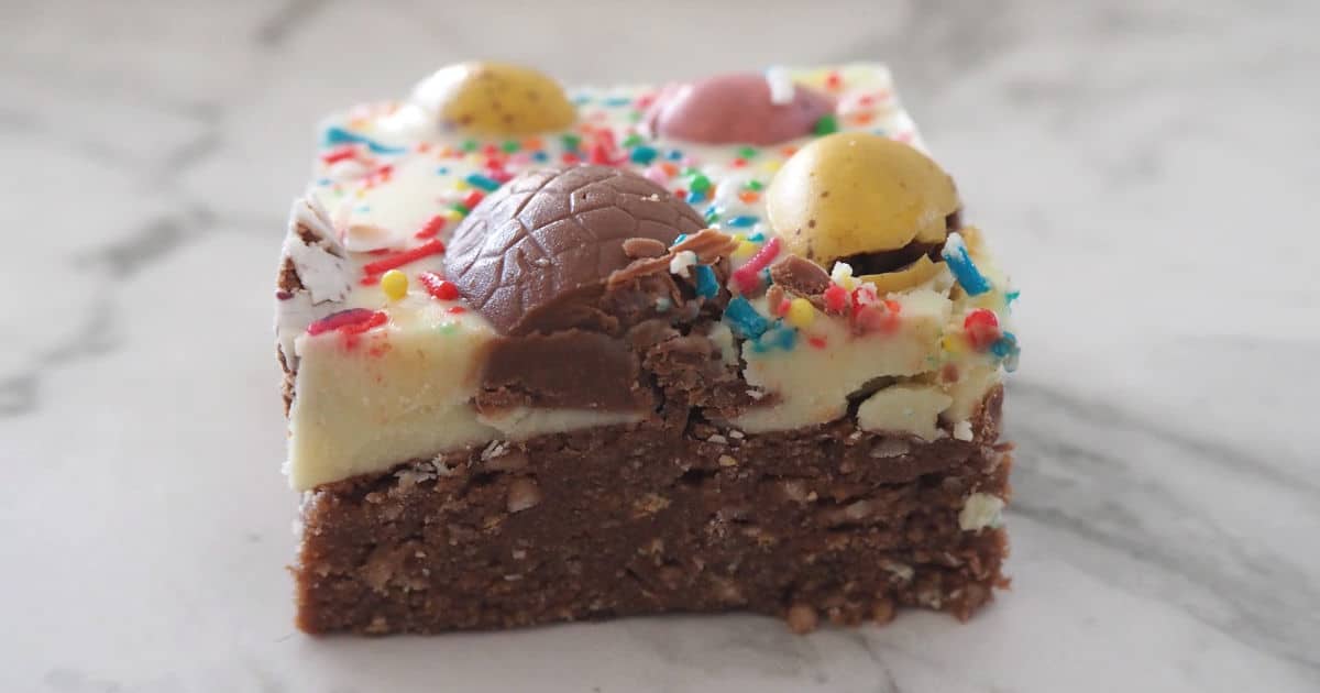 No Bake Easter Egg Slice - Create Bake Make
