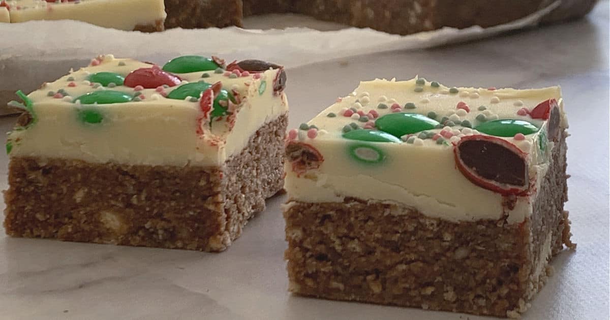 No Bake Chocolate Christmas Slice - Create Bake Make
