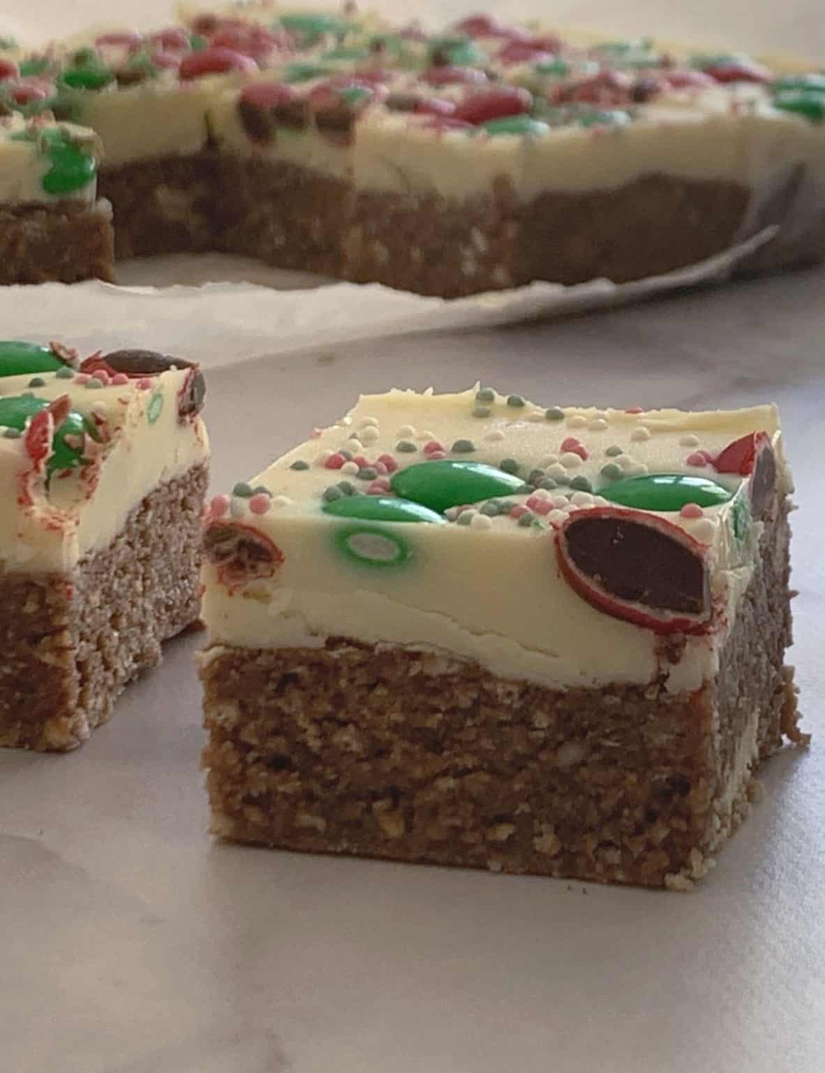 No Bake Chocolate Christmas Slice - Create Bake Make