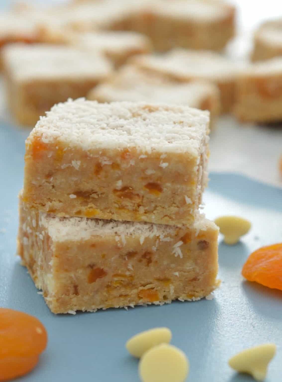 Easy Apricot and White Chocolate Slice - Create Bake Make