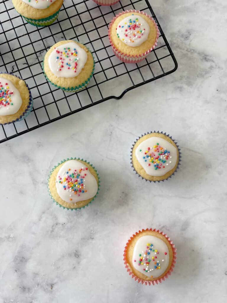 How to Make Patty Cakes - Create Bake Make