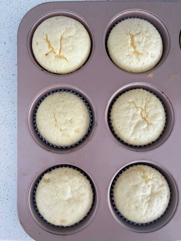 How to Make Patty Cakes - Create Bake Make
